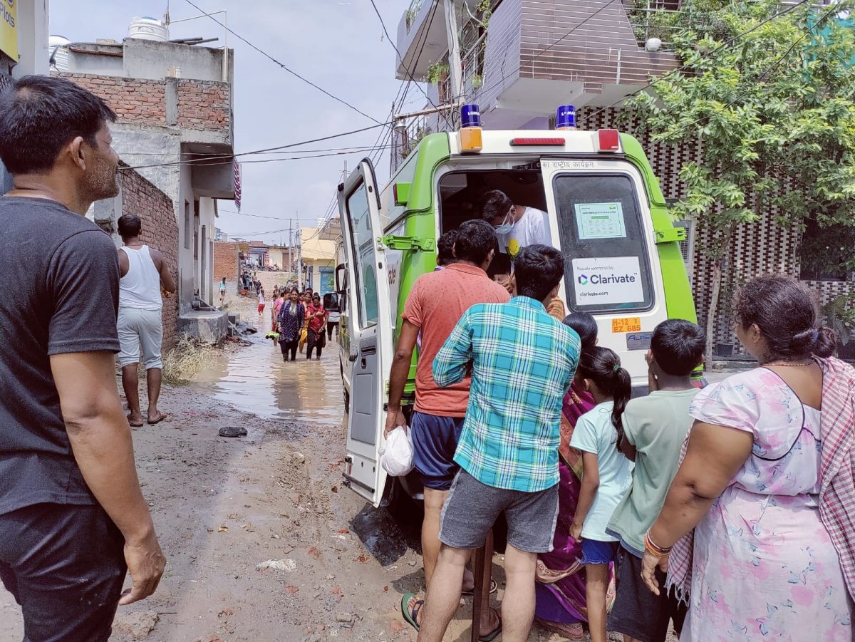 Delhi Flood Relief 2023: How Smile Foundation Helps in Disaster ...