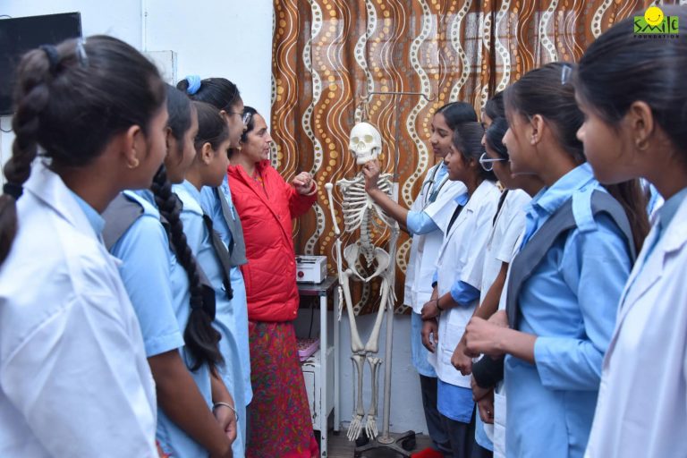 How to Teach Social Skills in the Classroom? - Smile Foundation